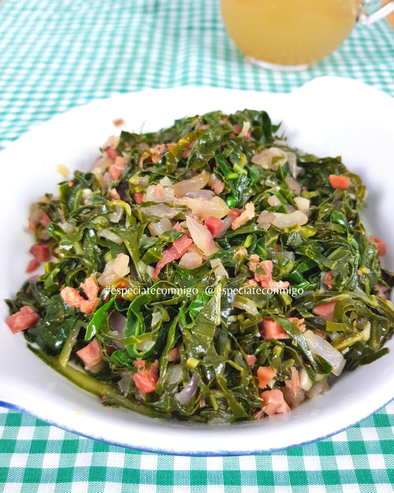 Berza con jamón. Receta de berza gallega o berza asturiana